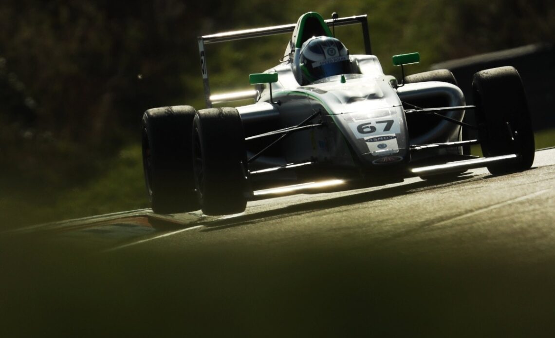 Hedley takes British F4 Thruxton hat-trick with dominant race three ...