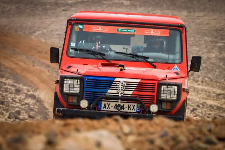 Ecurie Freres d'Armes adding all-women support truck for 2025 Dakar ...